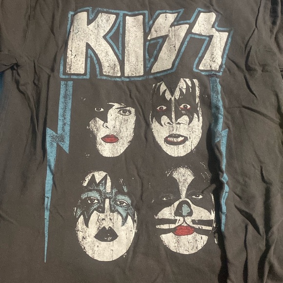 Shirts | Kiss Tshirt Small | Poshmark